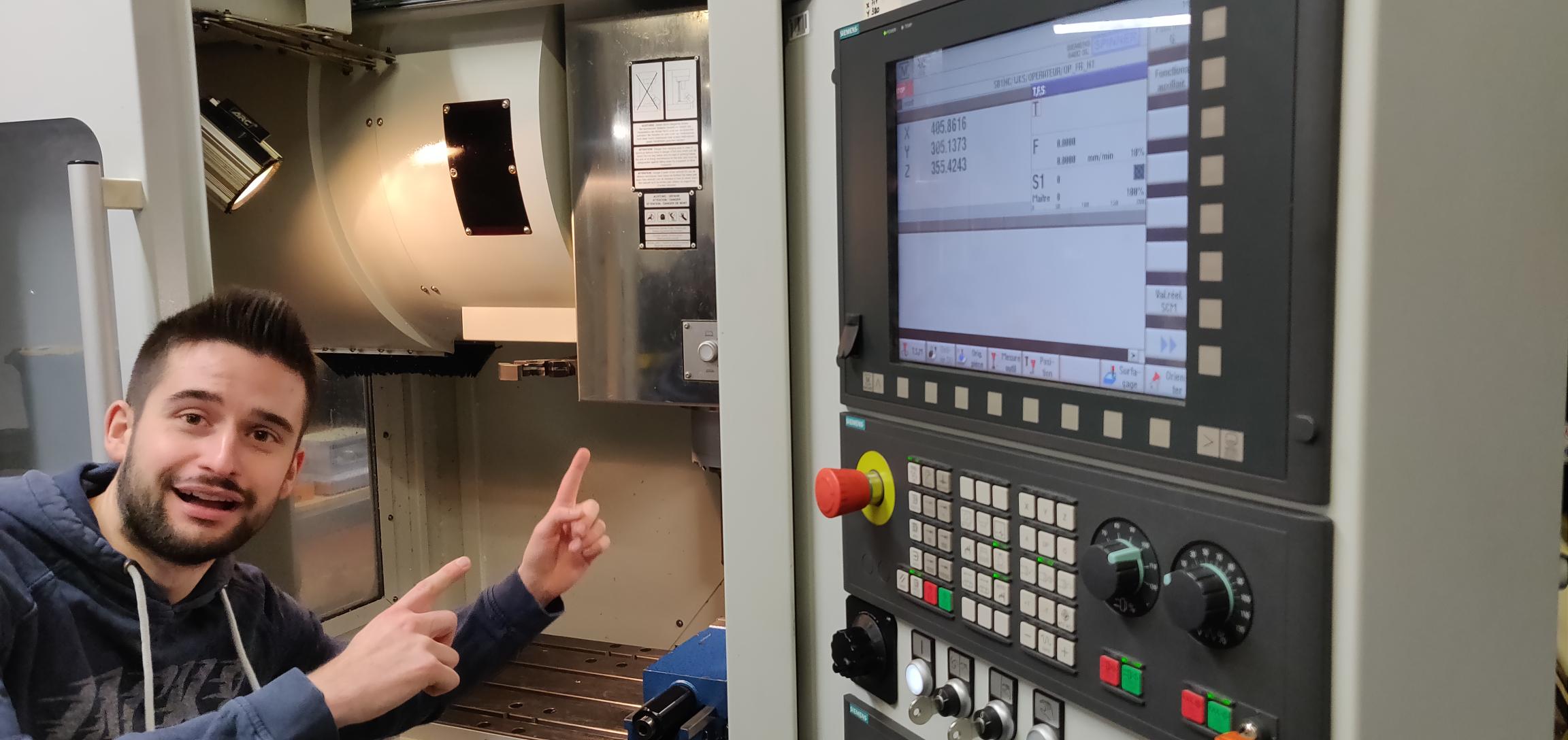 Formation à la commande numérique pour les étudiants de 2e ...